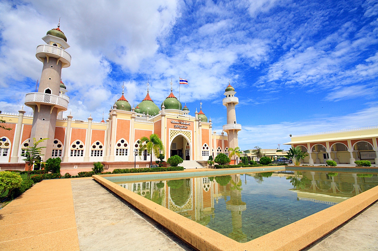 มัสยิดกลาง ปัตตานี (Pattani Provincial Central Mosque) ปัตตานี